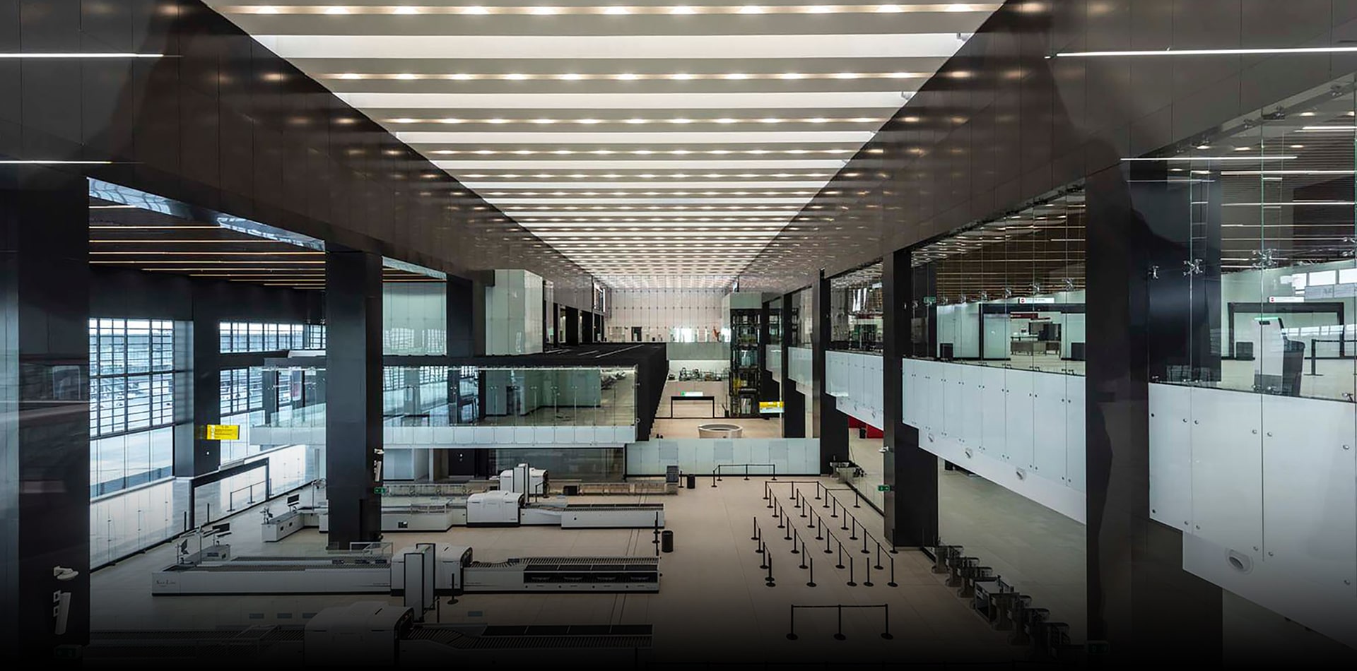 Tijuana New Processor Building - Salvador Rivas architects